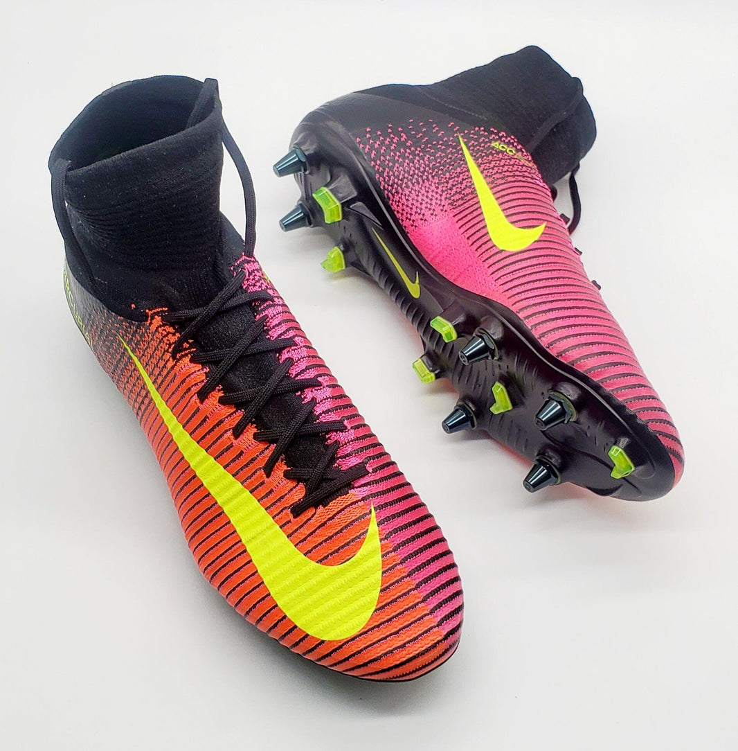 Buy rare & classic NIKE football boots online – Page 2