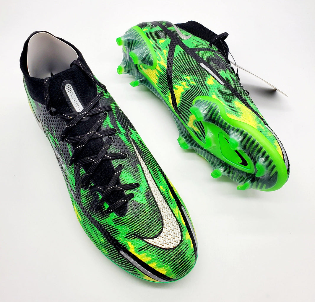 Buy rare & classic NIKE football boots online